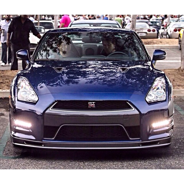 @Nissan GTR: Who loves the GT-R in Daytona Blue ...