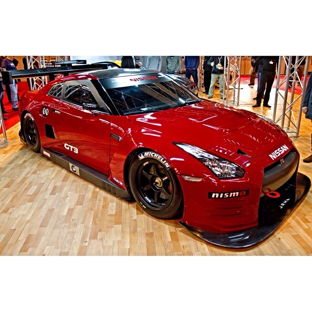 @Nissan GTR: Awesome red GT3 GT-R follow the new channel SupercarSound ...