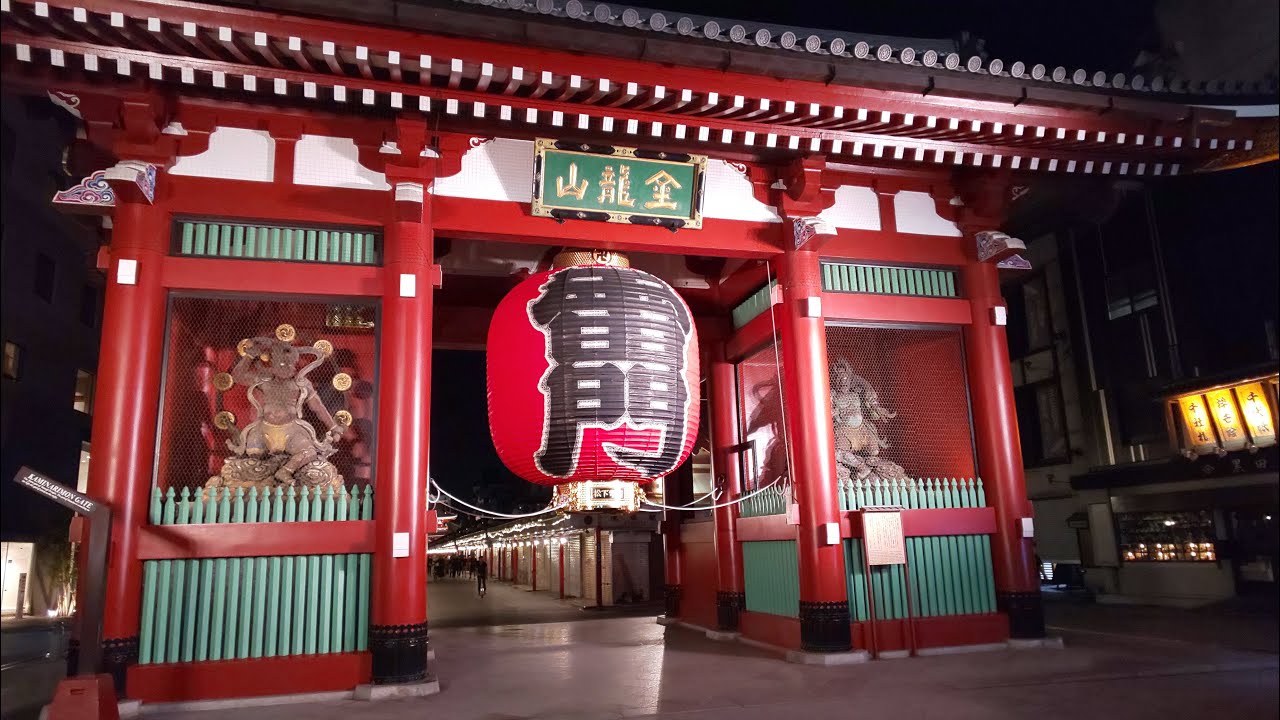 【Kaminarimon Gate】Walking Asakusa Senso-ji at night / May 2020 - Alo Japan