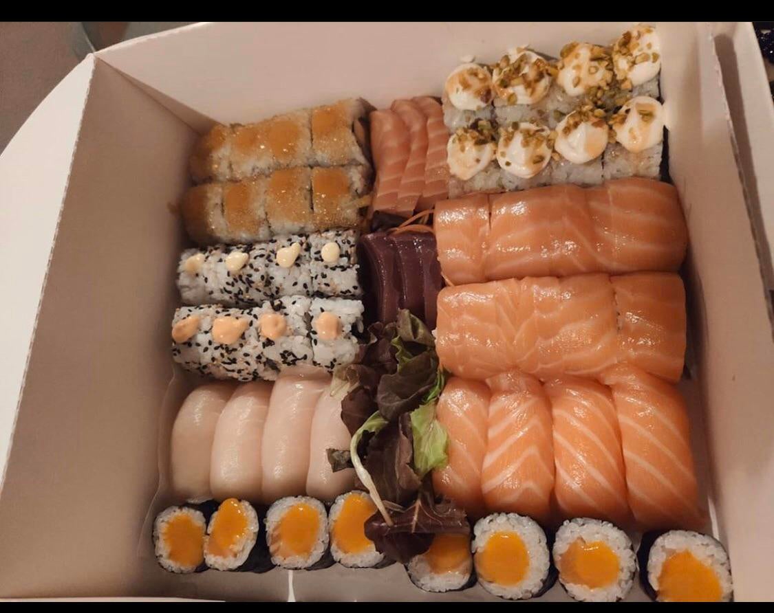 Tonights sushi of different flavors. Delicious - Alo Japan