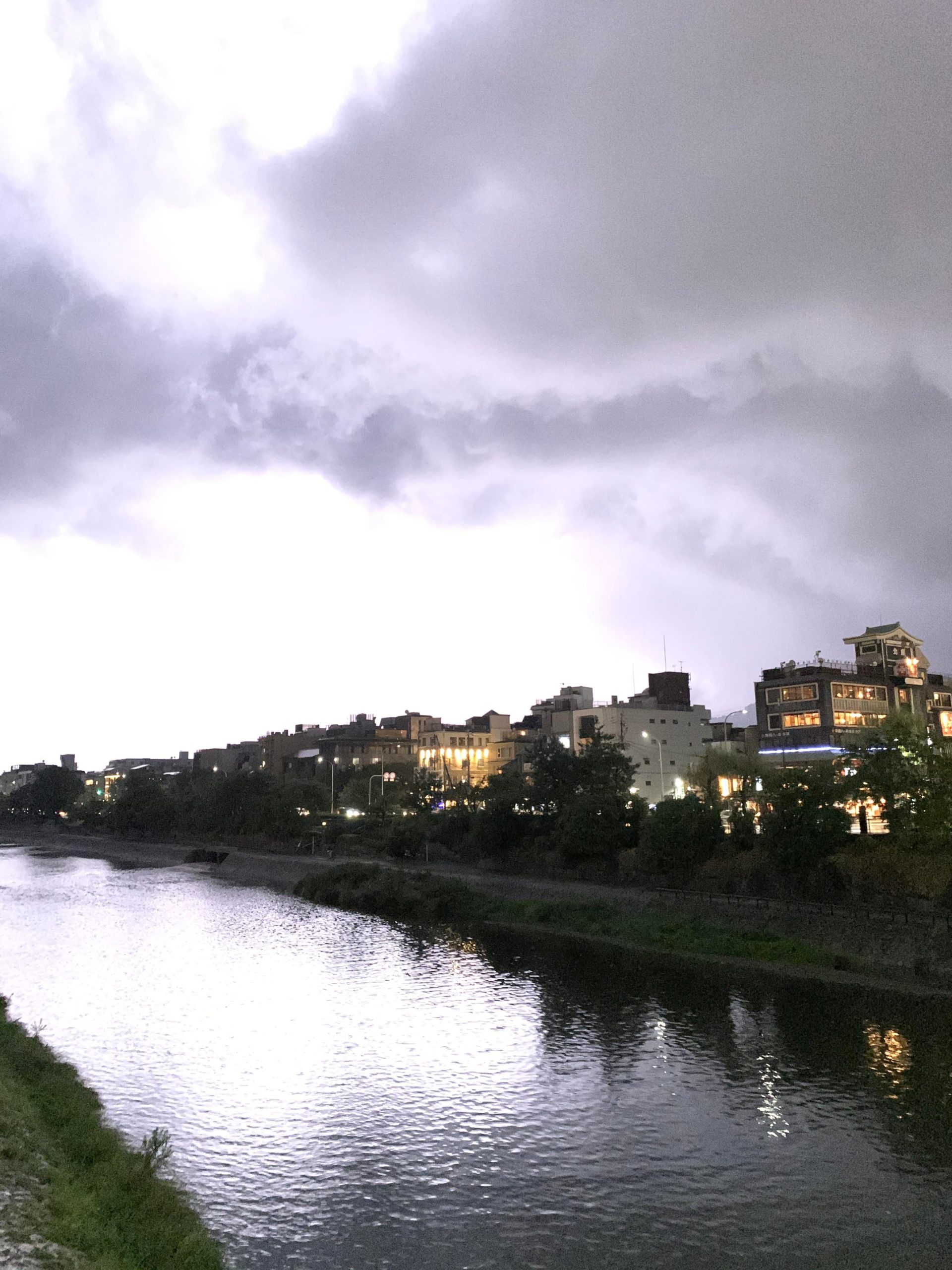 Lightning strike over Kyoto, from Shijo bridge - Alo Japan All About Japan