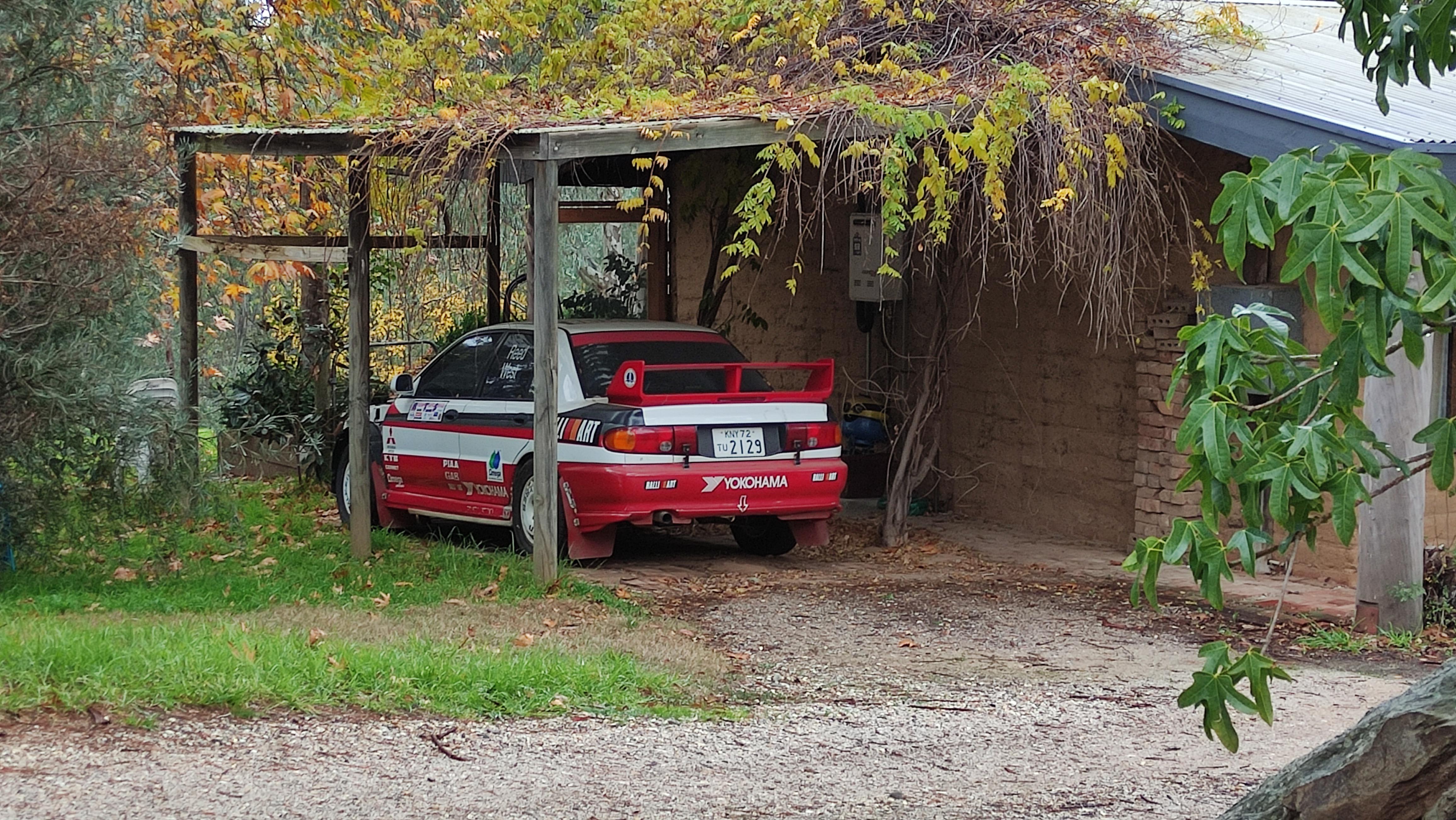 Unexpectedly spotted this rally spec Evo 2 while driving around, had a ...