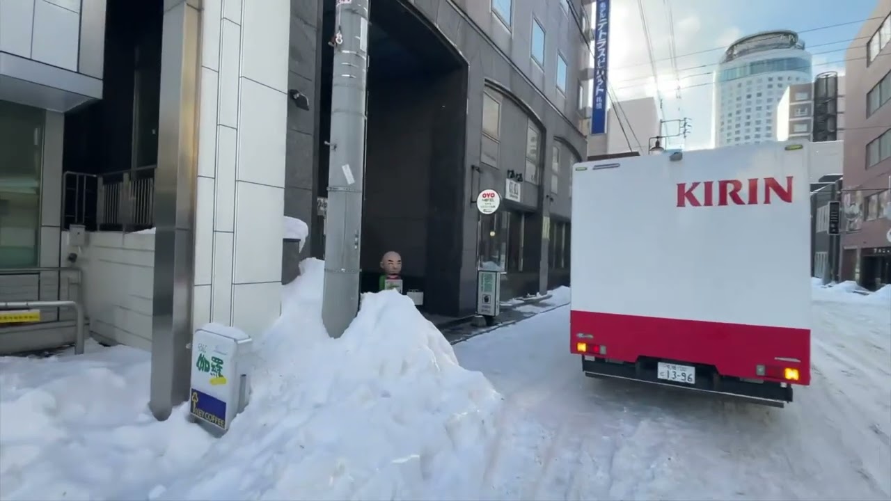 Japan's coldest prefecture-[4K] Snowy and freezing day walk in Sapporo ...