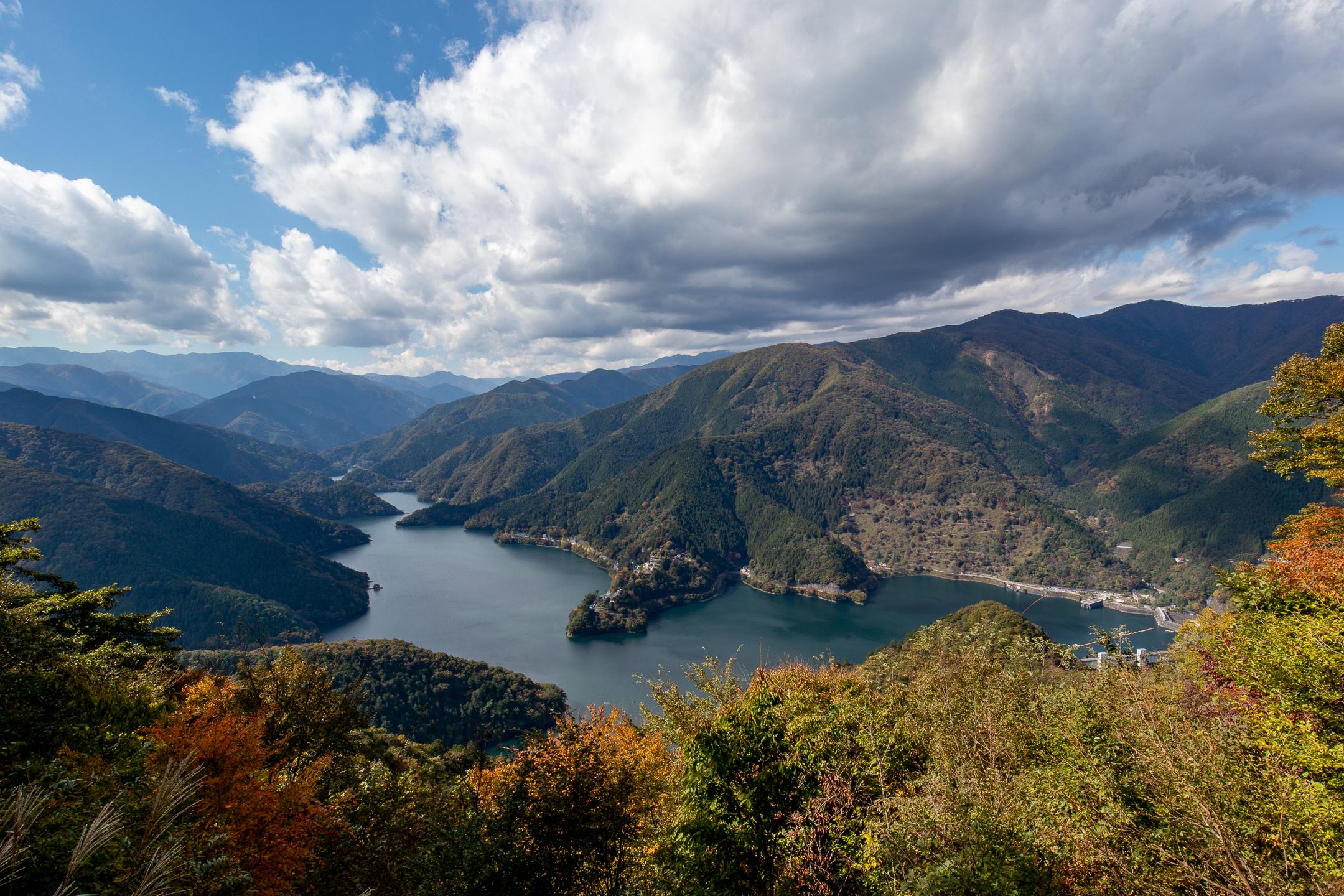 Lake Okutama, Tokyo. - Alo Japan