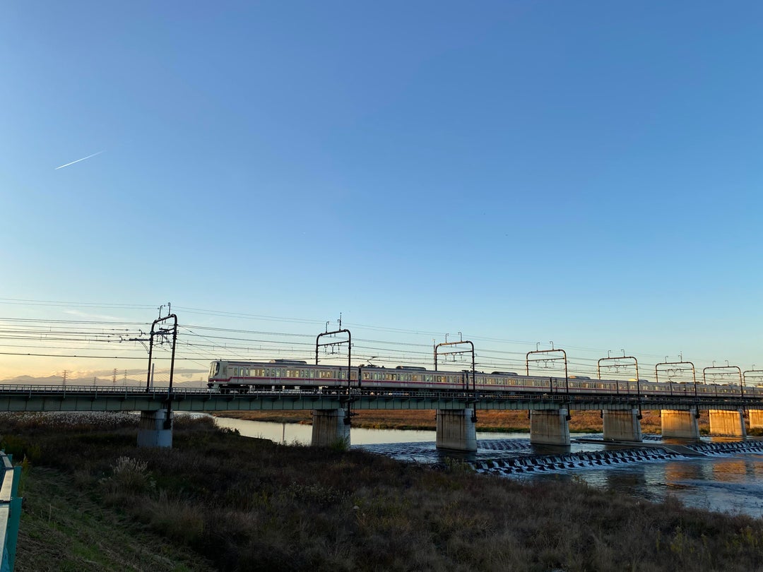 Keio Line trains going over Tama river near Fuchu, Tokyo - Alo Japan ...