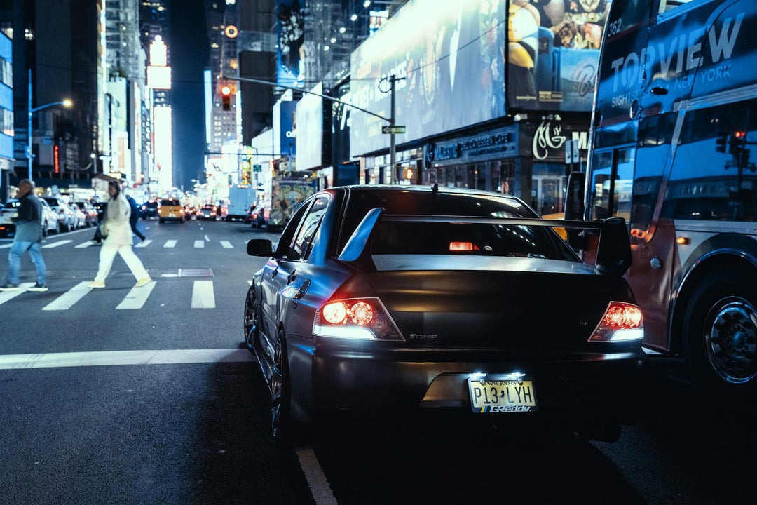 We took our 90's NYPD cruiser and towed the legendary BEE*R Racing R34 ...