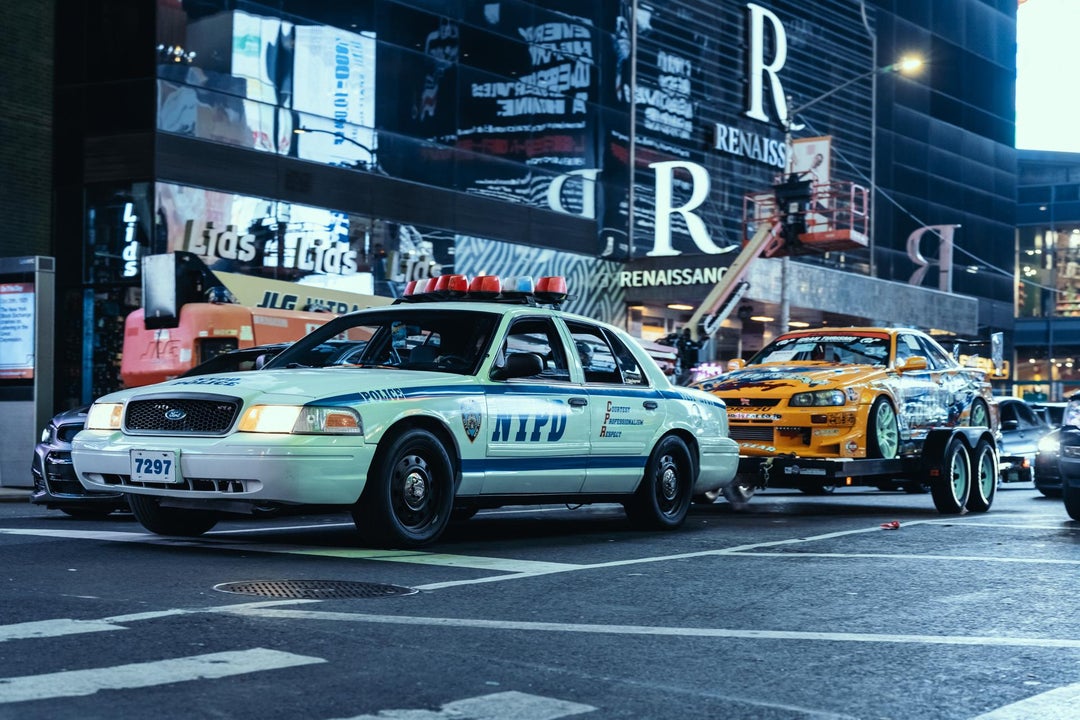 We took our 90's NYPD cruiser and towed the legendary BEE*R Racing R34 ...