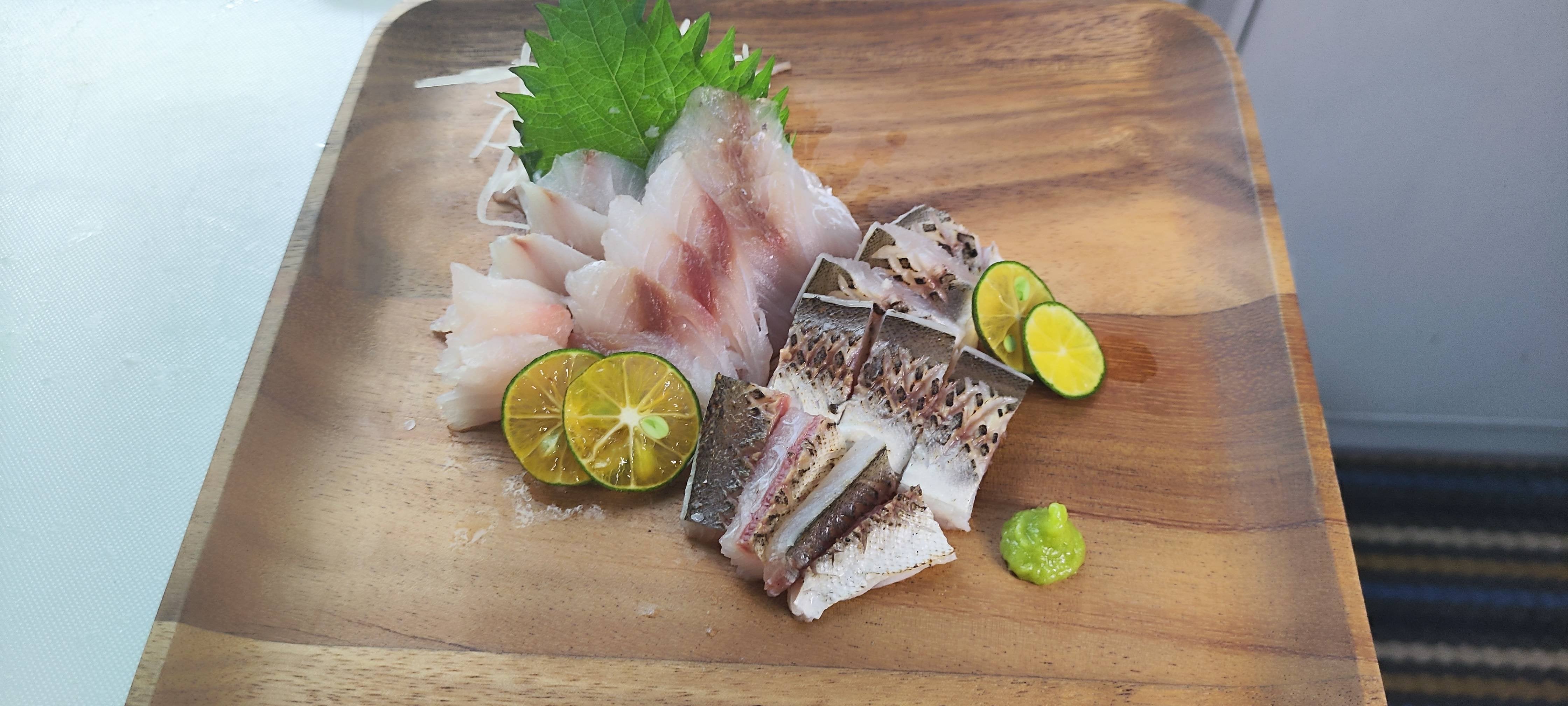 マス Masu Sashimi - Alo Japan