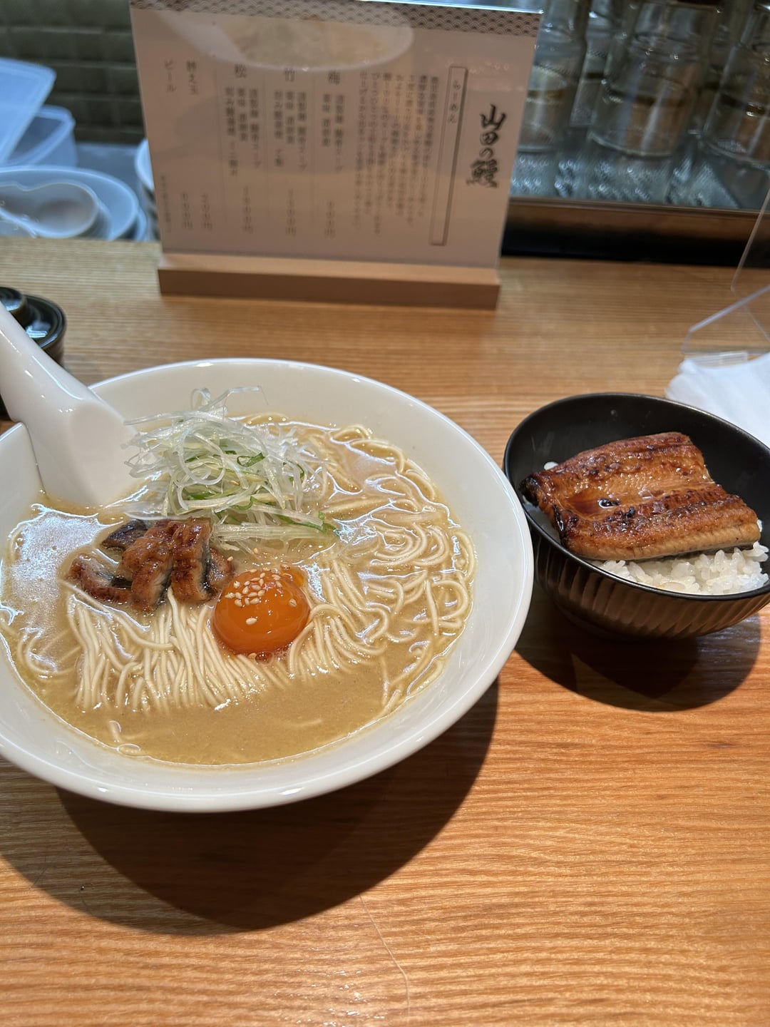 Mikan ramen and coffee jelly, unakotsu ramen (eel bone) , Watarigani ...