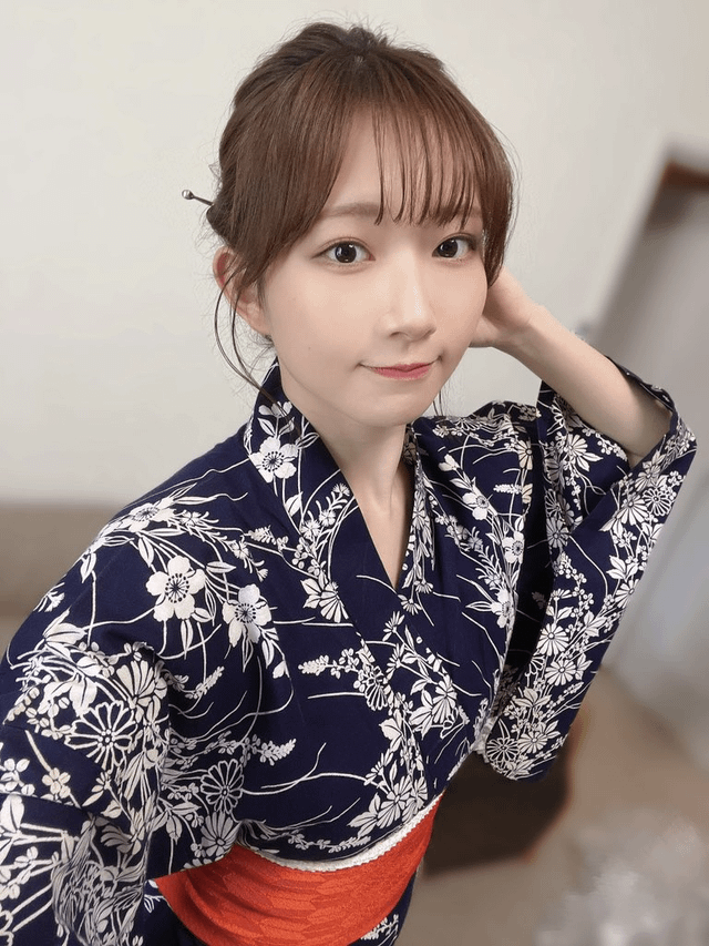 Aoyama Nagisa from「Weekly FLASH」 - Alo Japan All About Japan