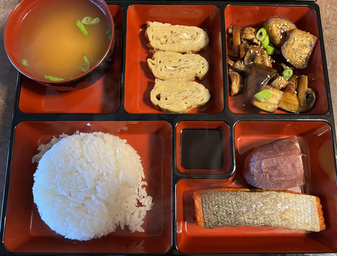 Todays breakfast bento + my other weekend bentos (see comments for my ...
