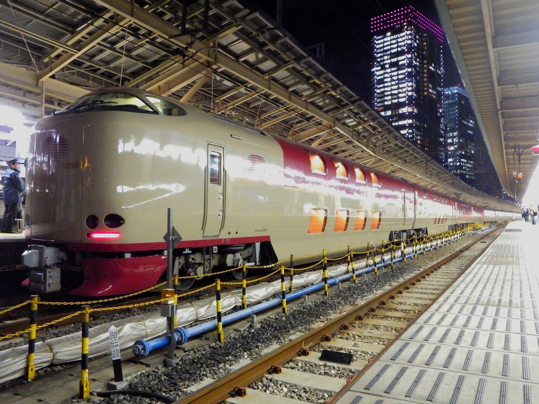 Currently, the only regularly-operated sleeper express trains in Japan ...