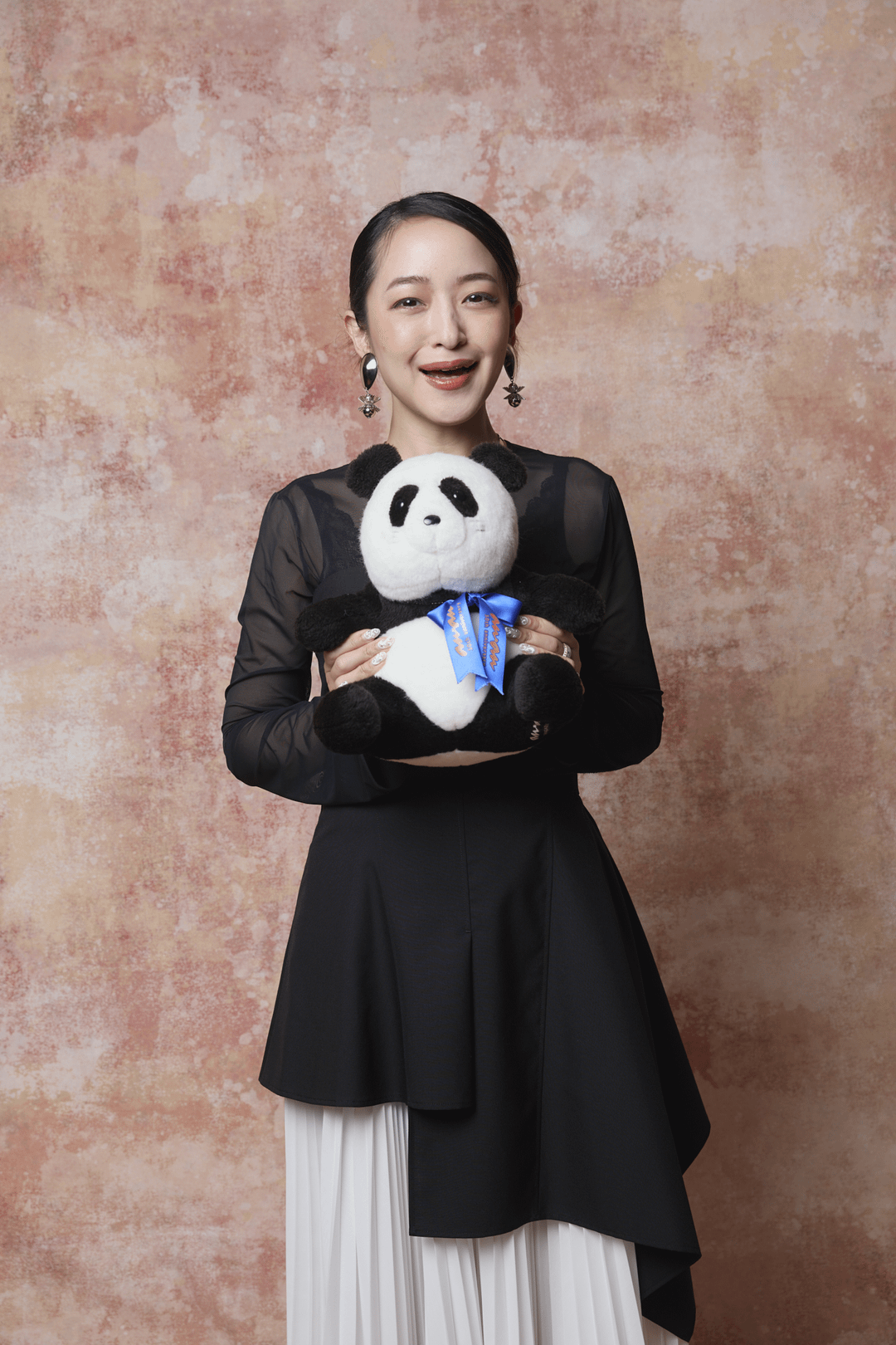 Igoma Yurie, Otsuka Takeo, Han Megumi, and Iwami Manaka from their anan Magazine Interview - Alo ...