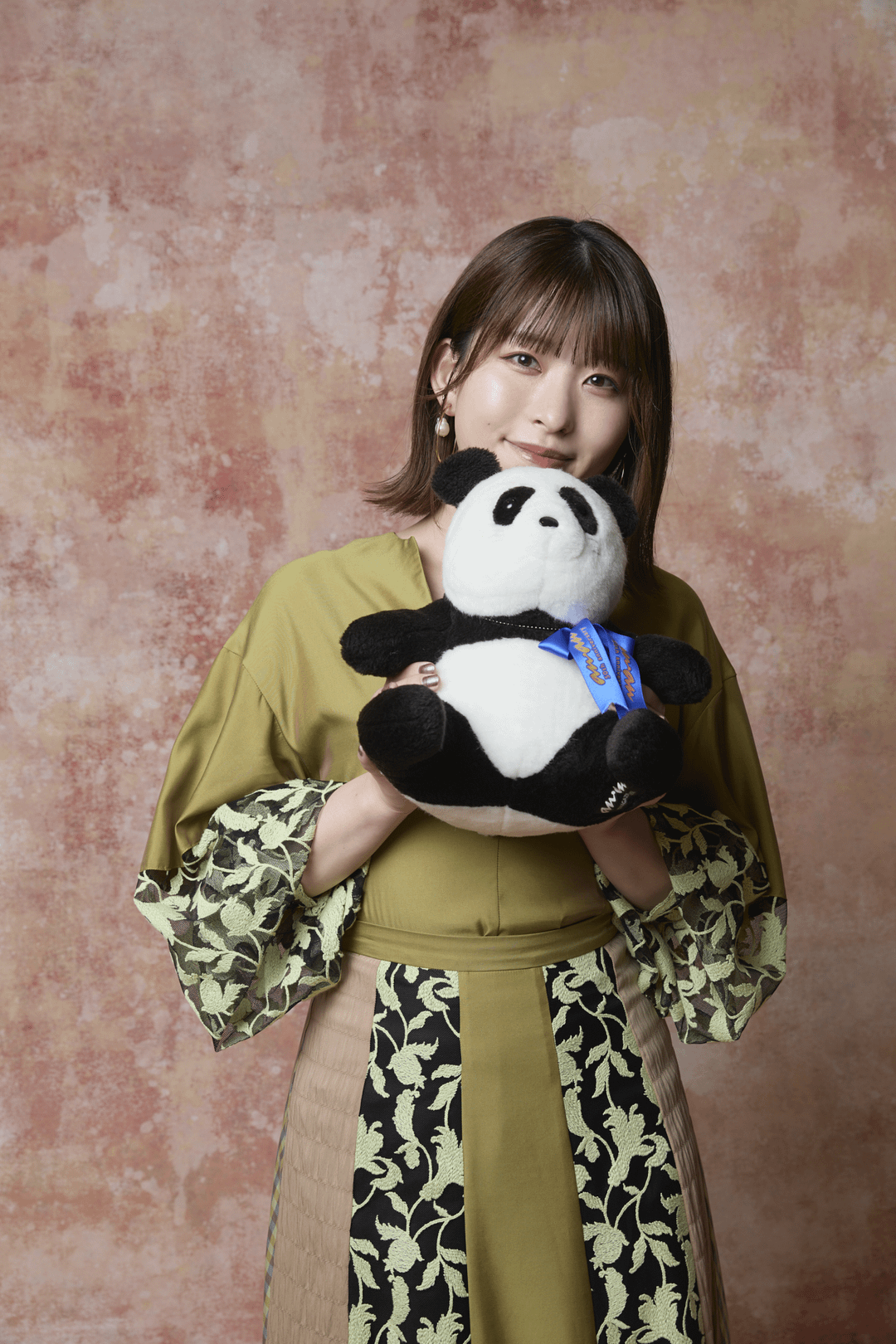 Igoma Yurie, Otsuka Takeo, Han Megumi, and Iwami Manaka from their anan Magazine Interview - Alo ...