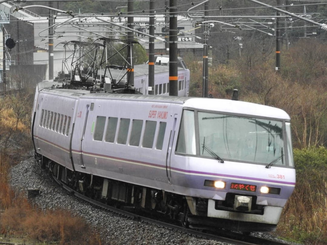 Trains running on the JR West Hakubi Line between Gokei Station and ...
