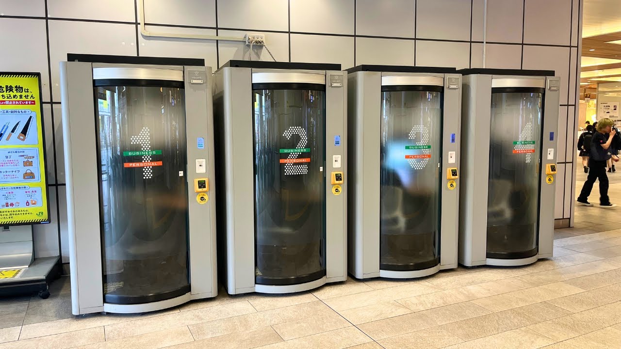 Using Near-Future CAPSULE PODs inside Train Stations in Tokyo - Alo ...