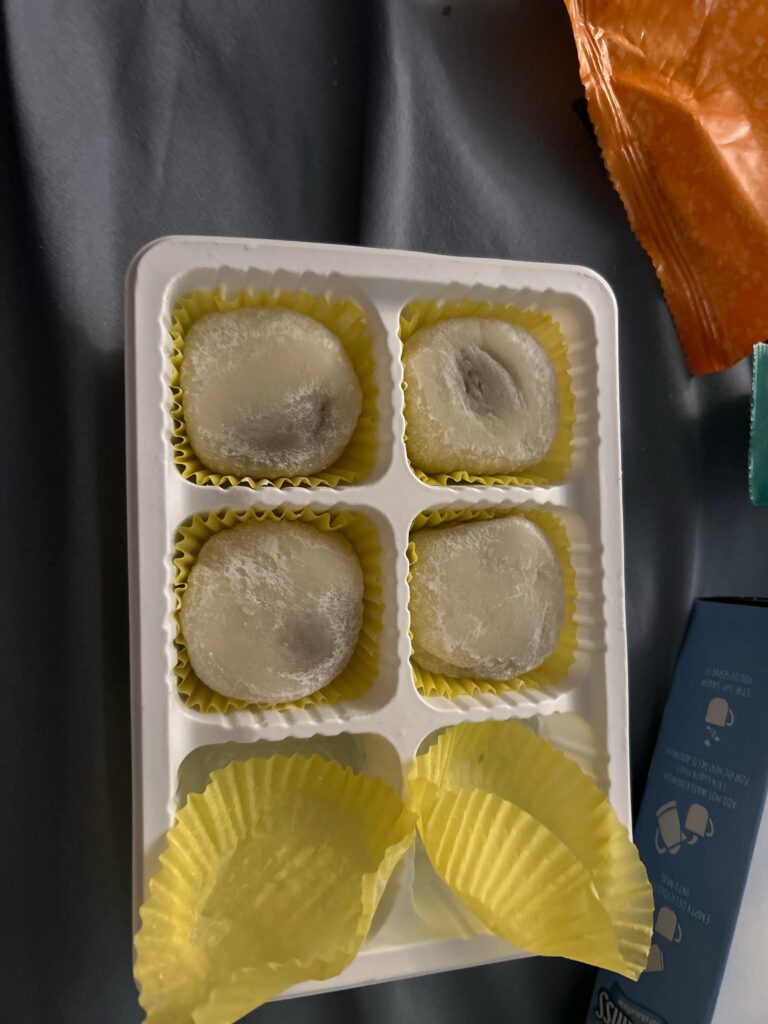 Is that mold on the mochi or is it supodoed to have dark spots. I’ve ...