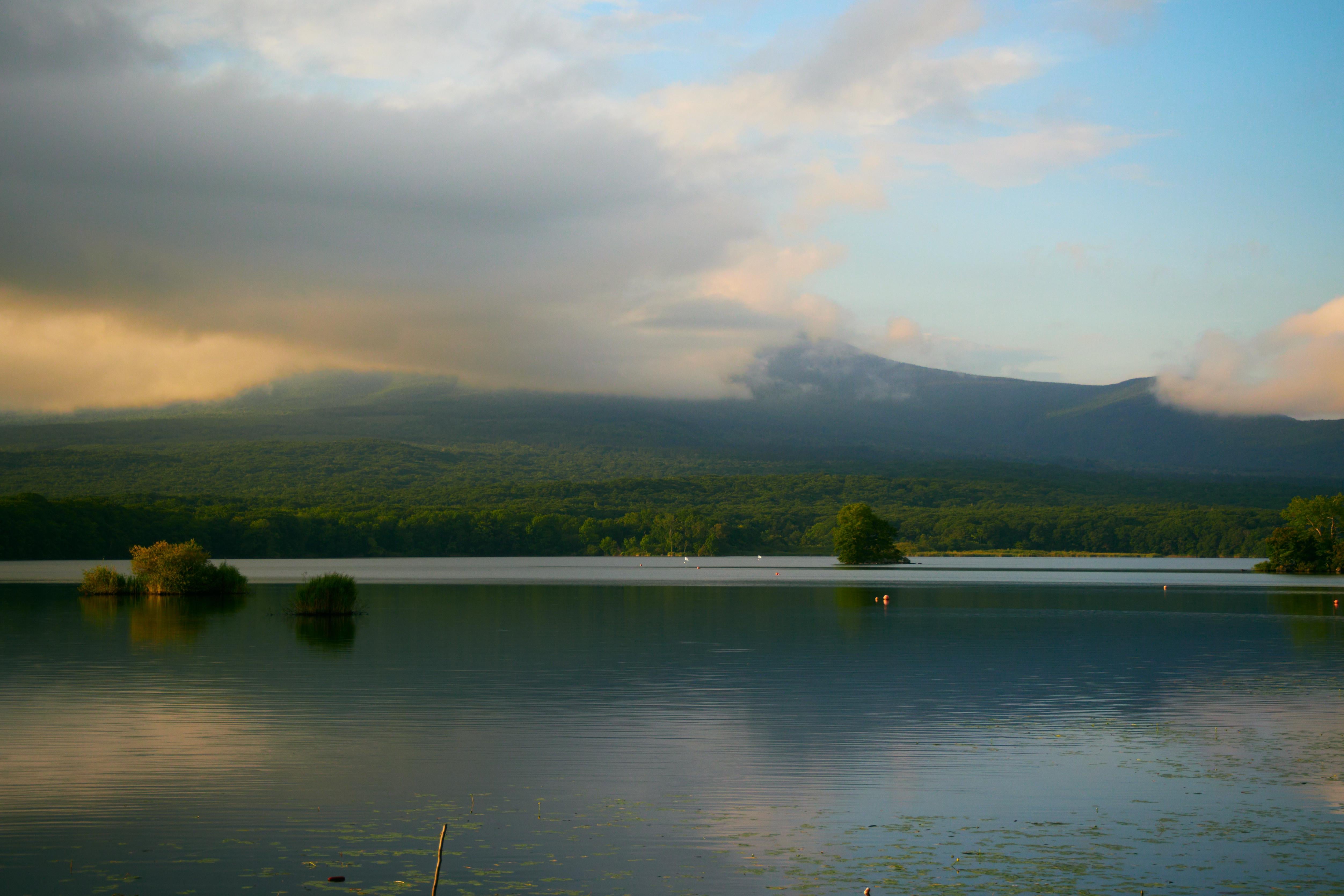 Mt. Hokkaido Koma-ga-take, hiding behind clouds (and Onuma Lake) - Alo ...