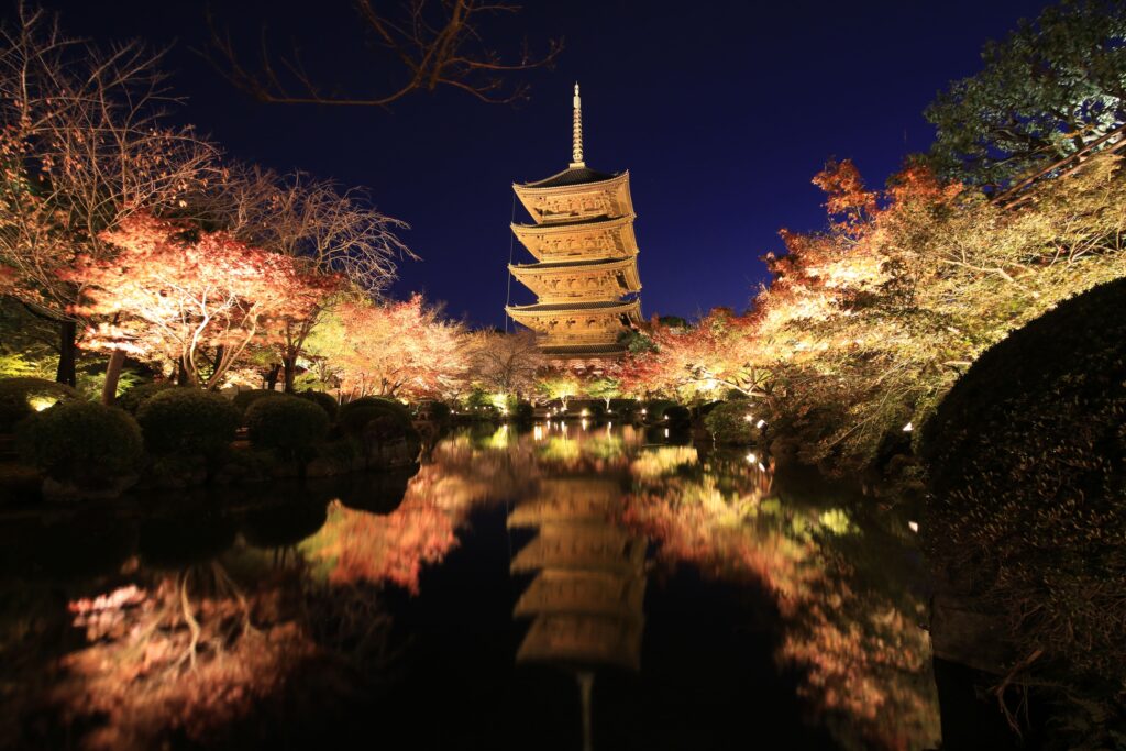 These seven Kyoto temples are lighting up for autumn night visits - Alo ...